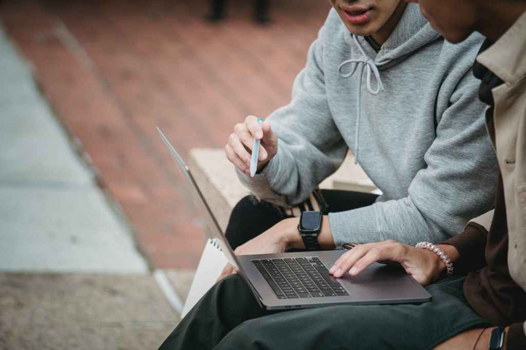 Services – Abyasa Limited